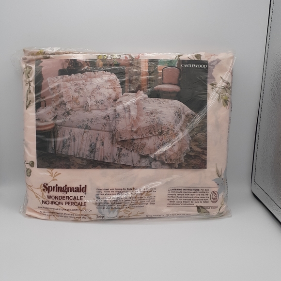 Springmaid | Bedding | Vintage Springmaid Castlewood Twin Fitted | Poshmark